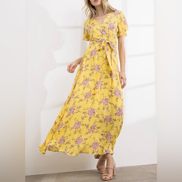 ILLA ILLA | Dresses | Illa Illa Floral Parallel Maxi Dress | Poshmark